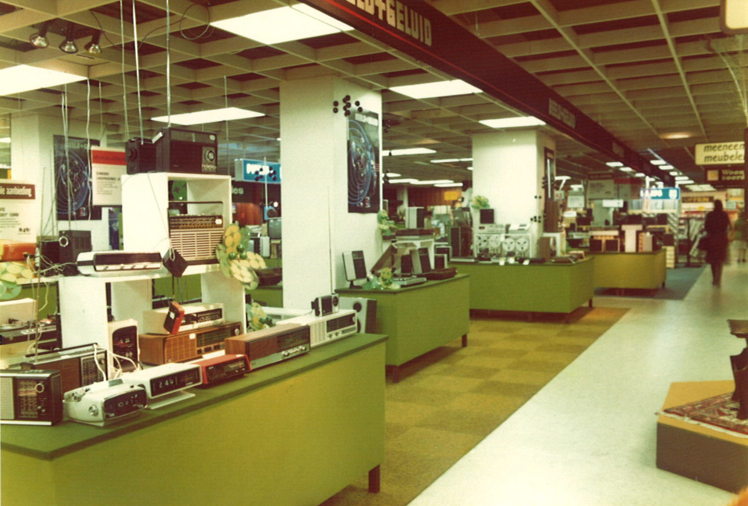 Pure nostalgie! Zo was het bij Vroom & Dreesmann in betere tijden