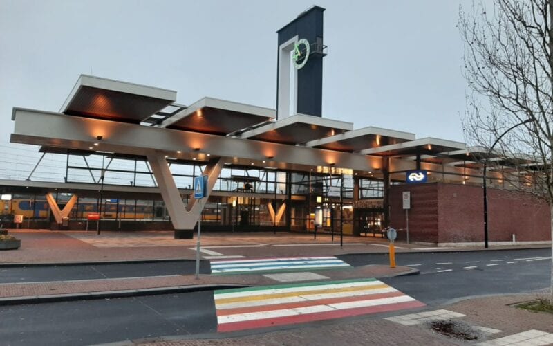 Dit moet je weten voordat je in Almelo in de bus of trein stapt ...