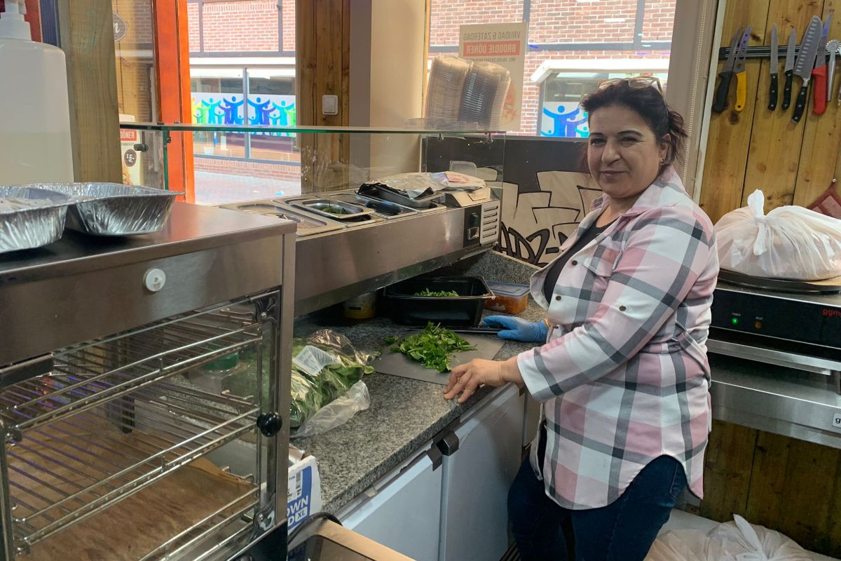 Ben Wok is een begrip onder Almelose feestbeesten: 'Iedereen noemt me ...