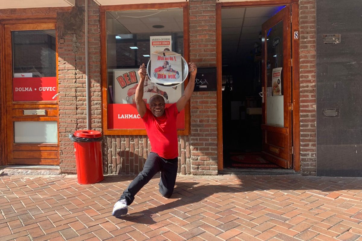 Ben Wok is een begrip onder Almelose feestbeesten: 'Iedereen noemt me ...