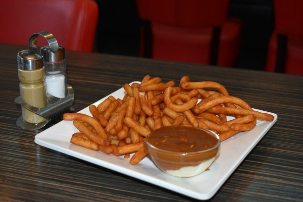 Op pad voor wat raspatat? Bij deze cafetaria's in Almelo haal je raspatat