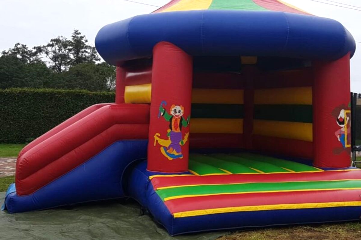 Feest! Hier kun je springkussens huren voor een kinderfeestje in Almelo