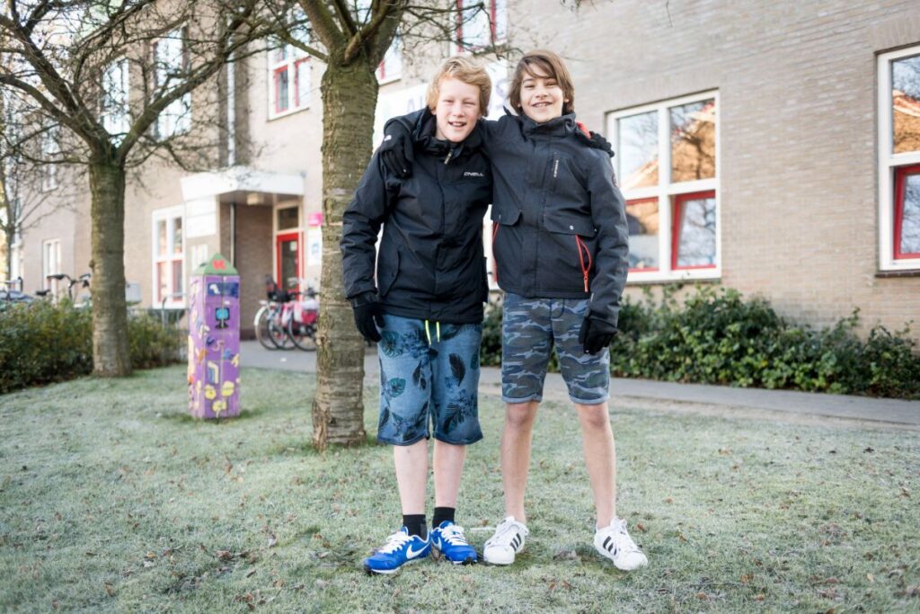 Geen koukleumen: Almeloërs gezocht die ook in winter in korte broek lopen
