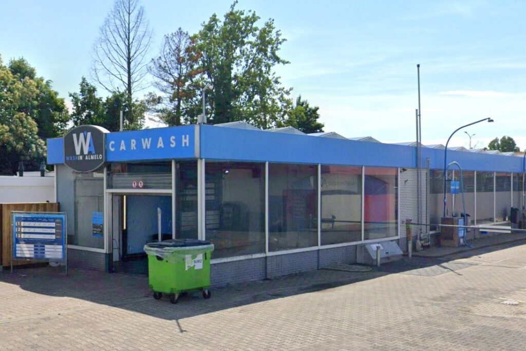 Wasstraat naast Jumbo in Almelo is gesloopt (en dit komt er voor terug)