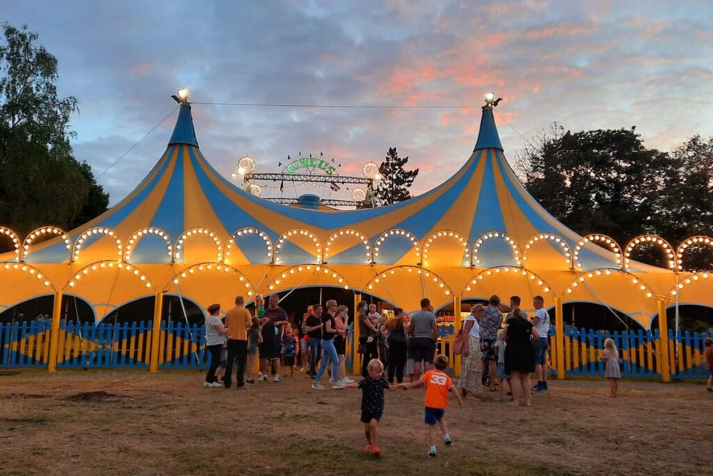 Hooggeëerd publiek! Het circus komt naar Almelo (en je kunt kaarten winnen)