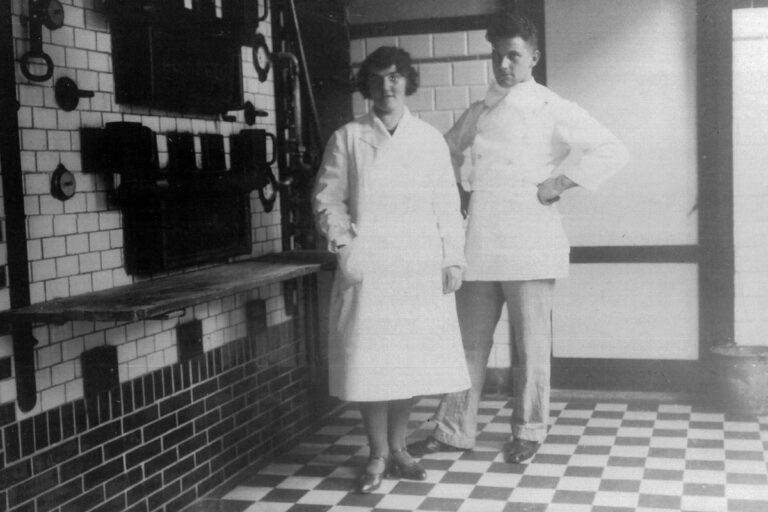 200 jaar Bakkerij Meinders: bekijk foto's van lang geleden tot aan nu