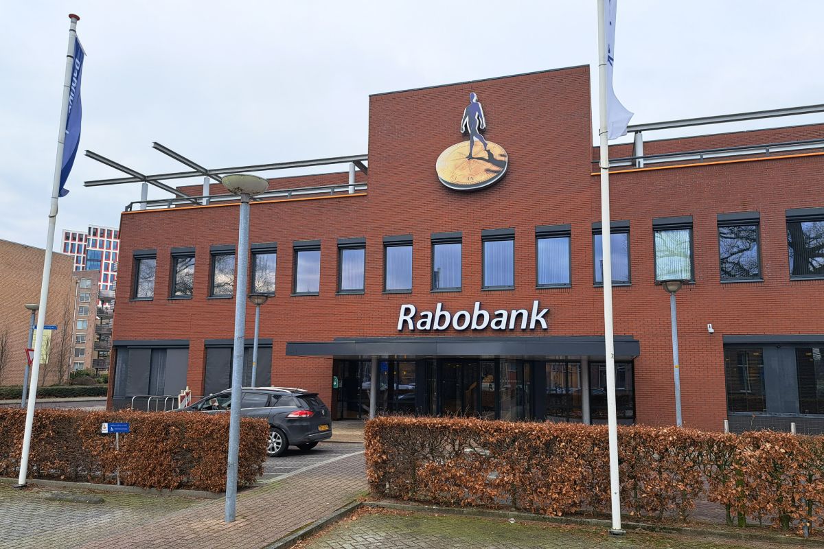 Rabobank verlaat kantoor in hartje Almelo: 'We zoeken nieuwe plek'
