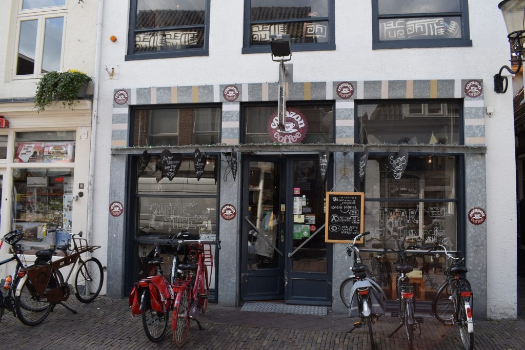 Rookvrij terras voor Corazon: 'Roken is niet (meer) oké' - indebuurt ...