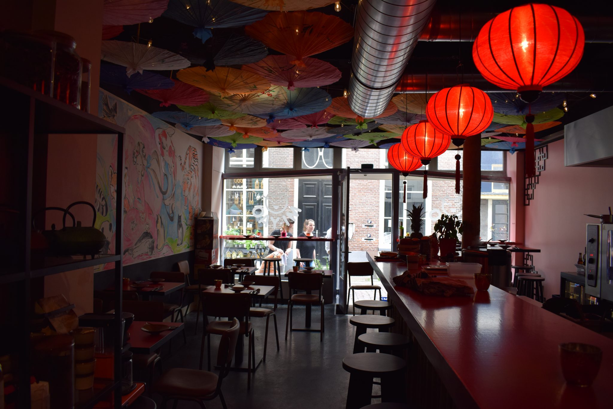 Rianne Sleeuw van Mi-Yao: 'Het is net klein Bangkok hier' - indebuurt ...