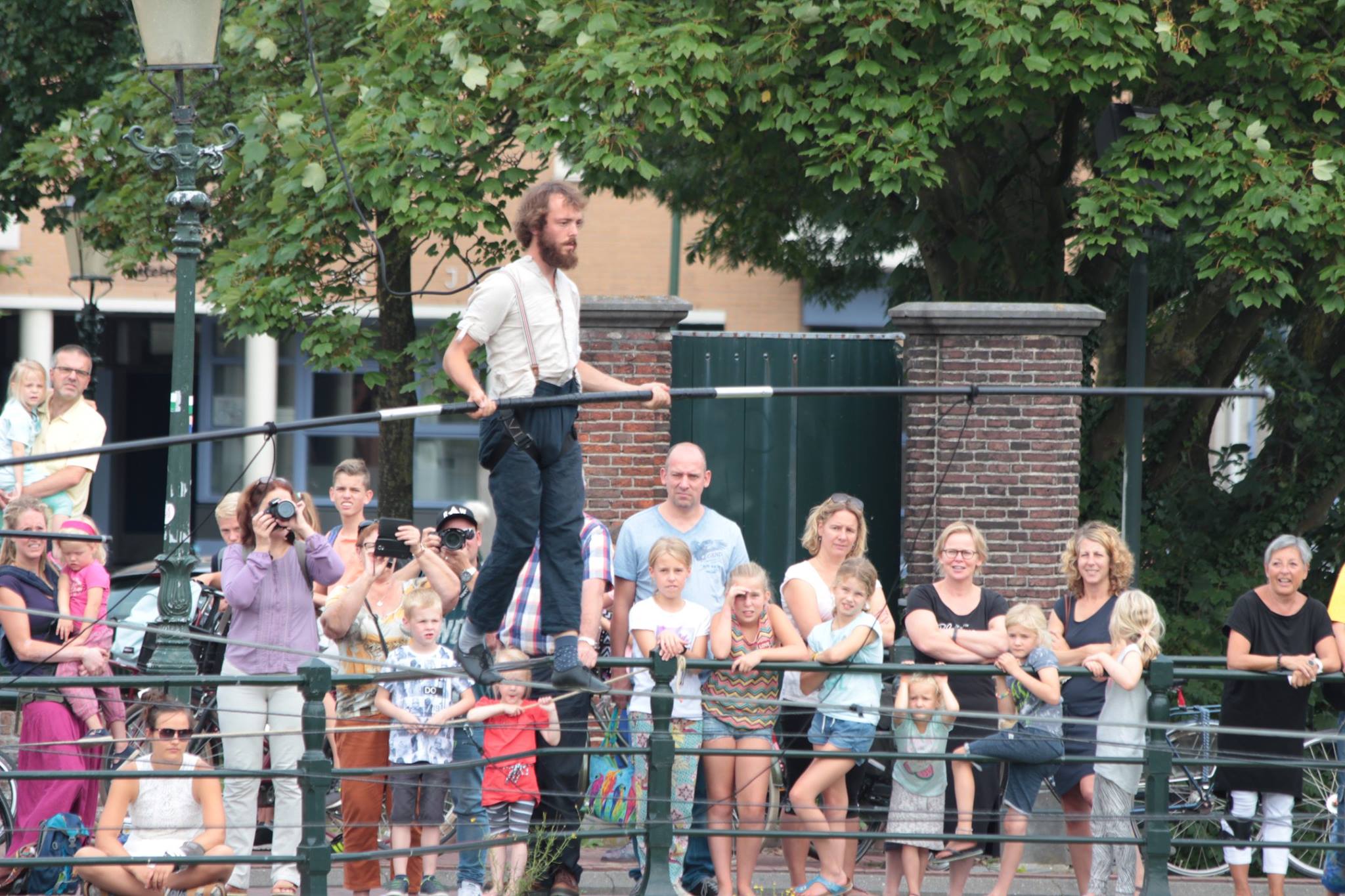 Dit moet je zien: koorddansen boven de Eem - indebuurt Amersfoort