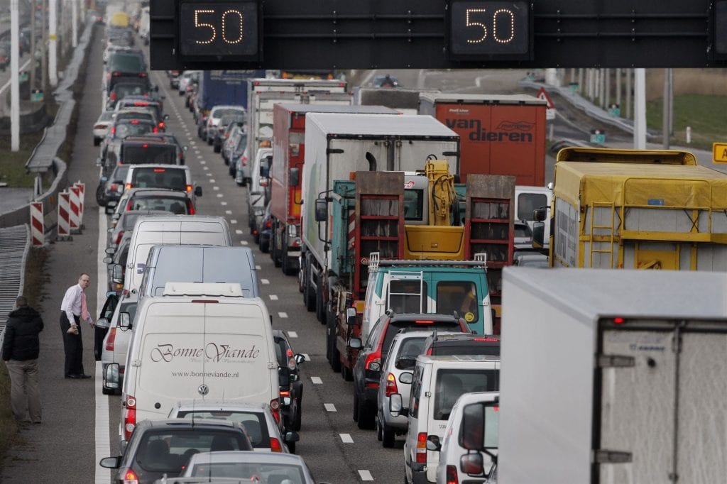Langs de A1 kroketjes uit de muur trekken dankzij Febo snackwand ...