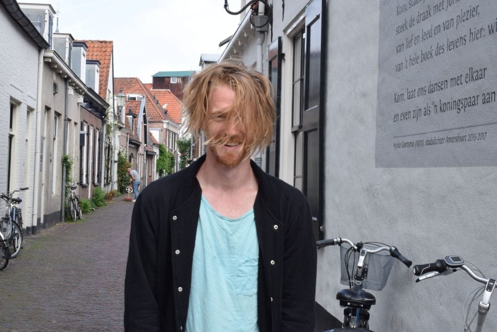 Anne Bakker (29) gaat op 'eerste date' met elf verschillende piano's ...