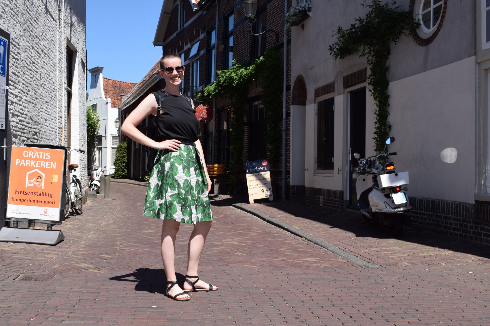 Zomerse outfits in Amersfoort: 'Ik laat voor het eerst mijn blote benen ...