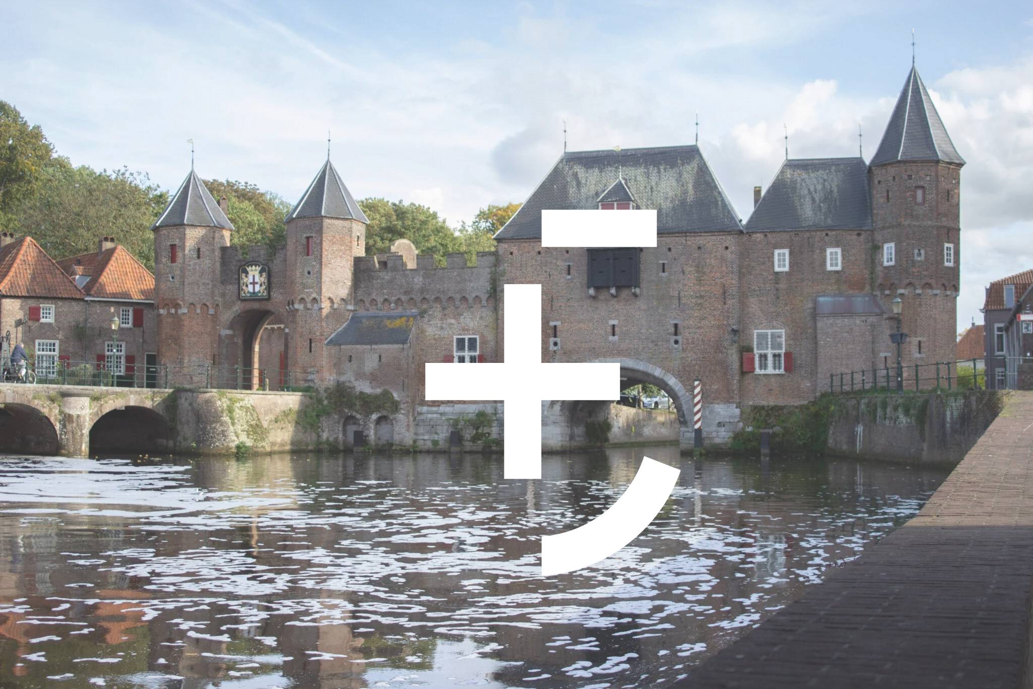 Een nieuw stadssymbool voor Amersfoort: 'De Amsterdamse kruisjes, maar ...