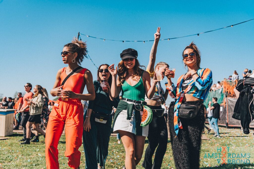 Tóch naar het bevrijdingsfestival in Amsterdam: dit moet je weten ...