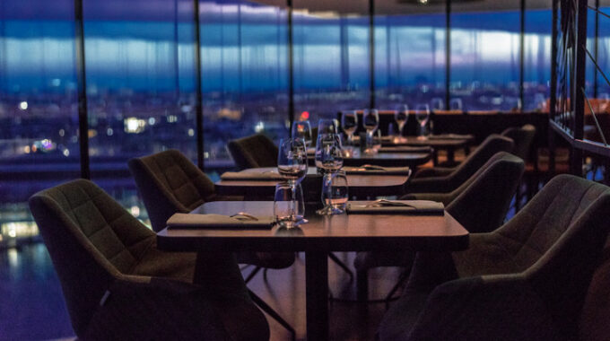 10 x uit eten op bijzondere locaties in Amsterdam