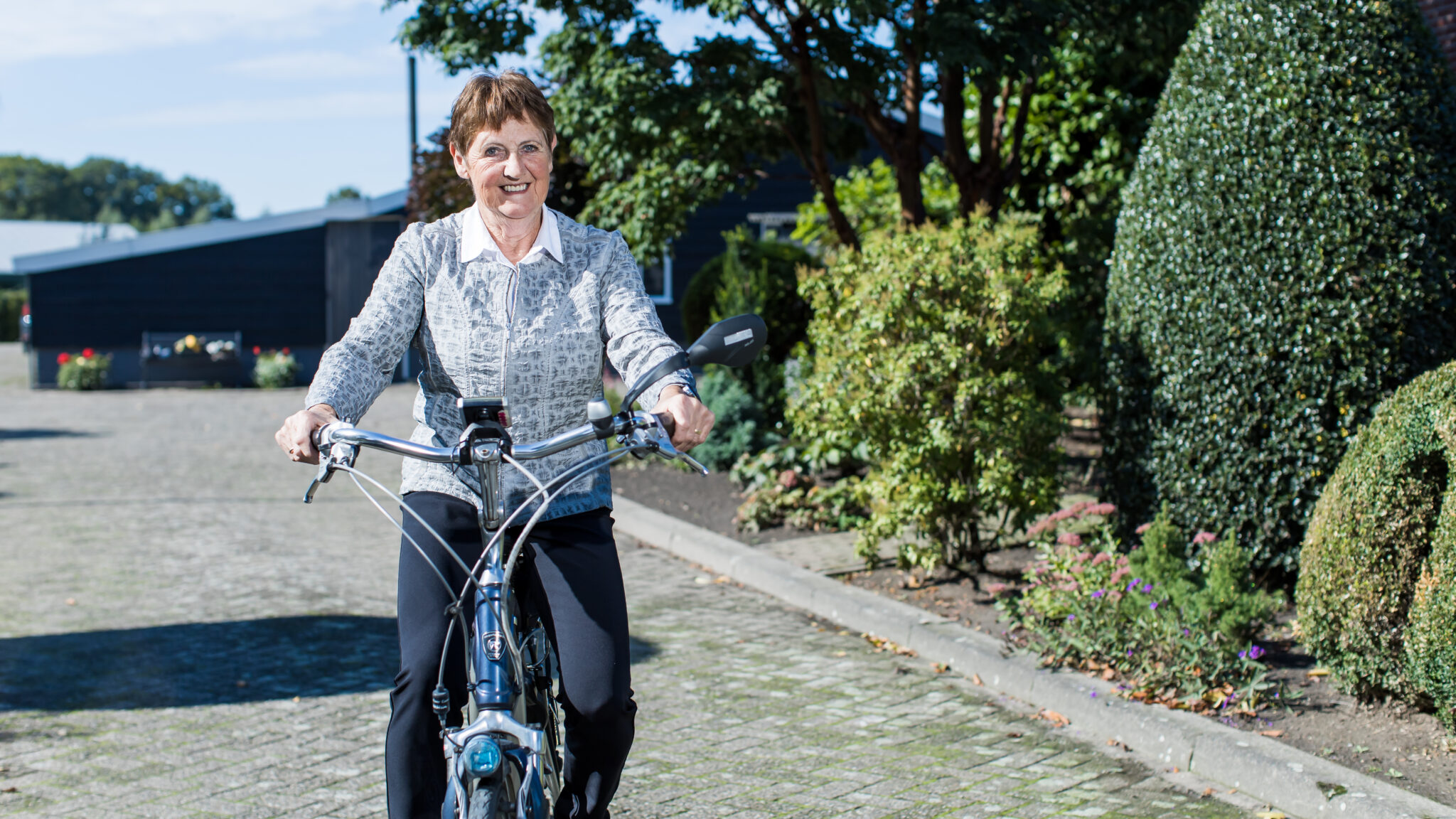 Joke had jarenlang last van haar nieuwe heup: 'Na deze operatie heb ik ...