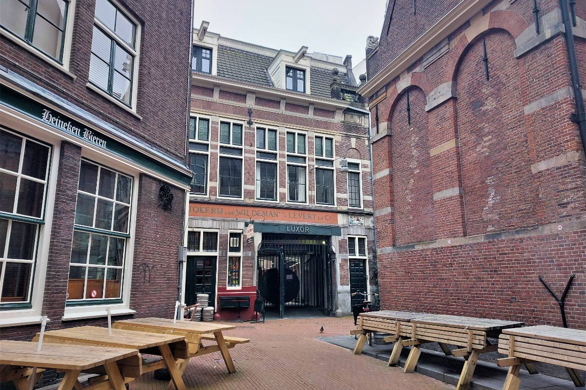 Amsterdams mysterie: je gelooft niet wat er verstopt zit in de ...