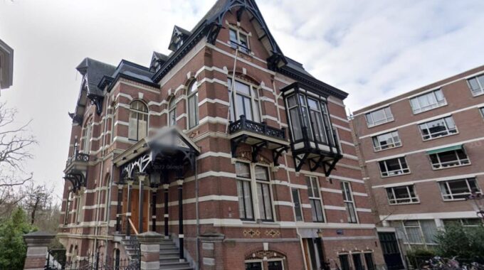 Oase in de stad: 5 x huizen met paleisachtige tuinen in Amsterdam (te ...