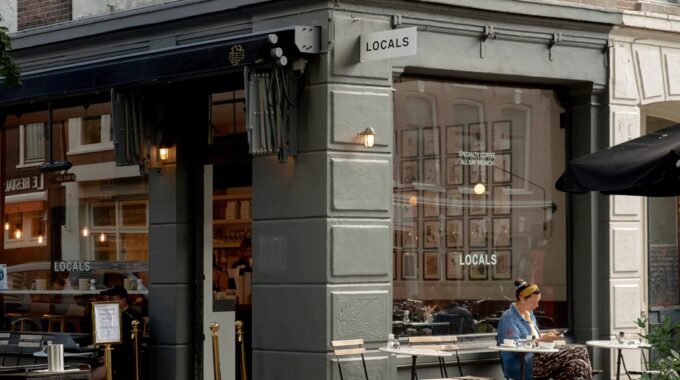 Locals Coffee - indebuurt Amsterdam