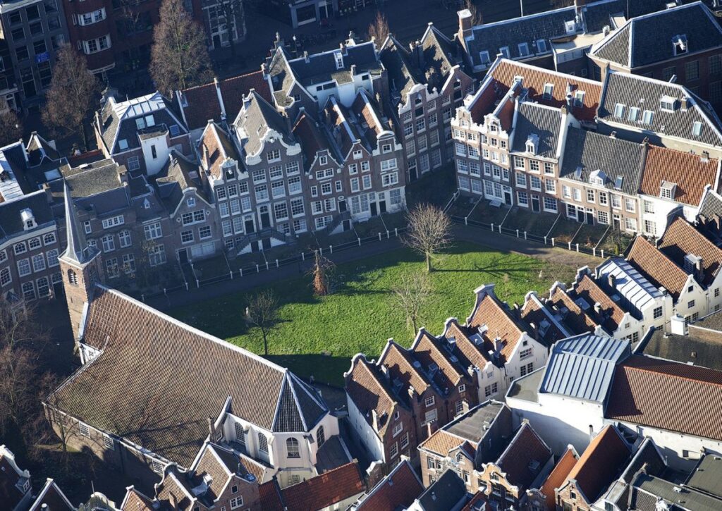 Mysterie opgelost: het verhaal achter het begijnhof in Amsterdam ...