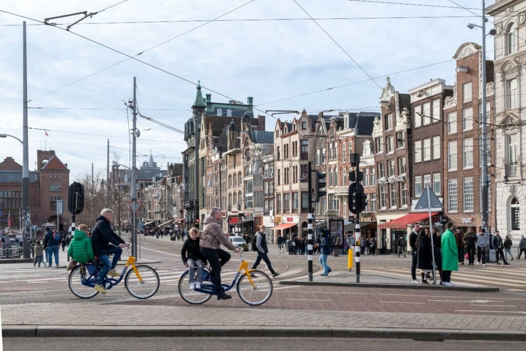 Ov-fiets huren in Amsterdam: alles wat je wil weten - indebuurt Amsterdam