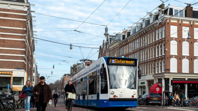 Gratis parkeren Amsterdam: hier kun je gratis en goedkoop parkeren in ...