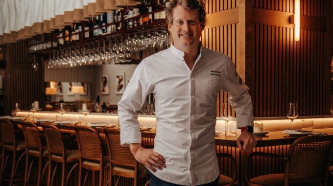 Raymond is chef bij restaurant Troef, Binnenkijken bij Nienke en ...