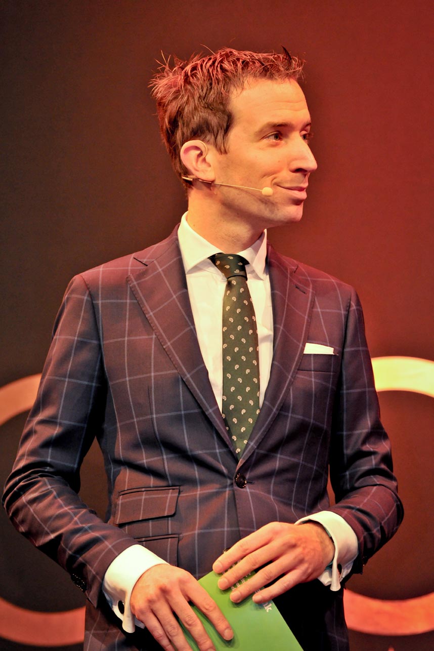 Joost Hoebink: ‘Ik sta 100 keer per jaar op het podium’ - indebuurt ...