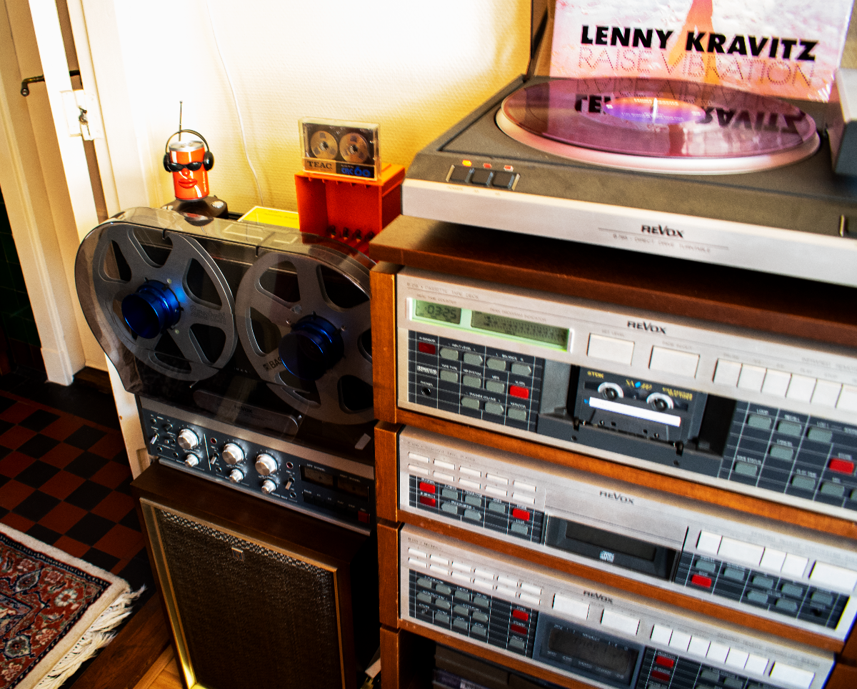 Muziekverzamelaar Roger heeft zo'n 2.500 lp's: 'In een platenzaak voel ...