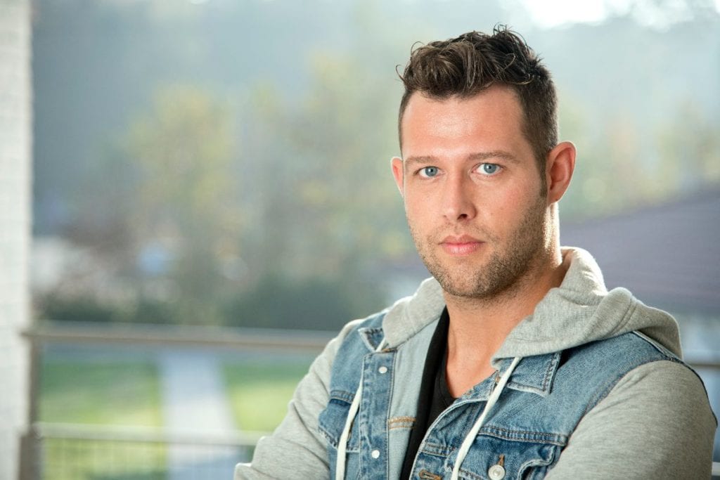 Verzorgende Sander: 'Hij schold me uit, spuugde in mijn gezicht. Nu ...