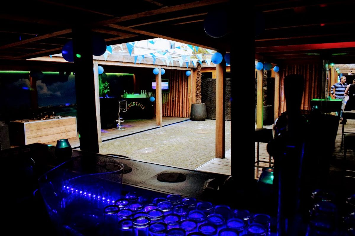 Nieuw: dansen in de open lucht bij Club Outside - indebuurt Apeldoorn