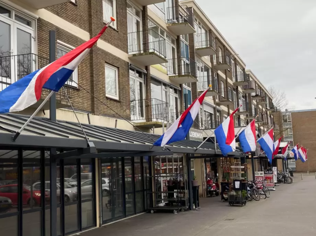 Dit betekenen de kleuren van de Apeldoornse stadsvlag - indebuurt Apeldoorn