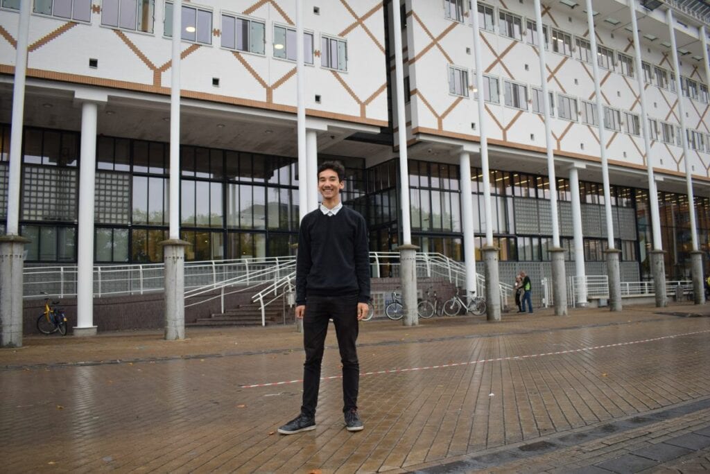 Dit is onze nieuwe stagiair! - indebuurt Apeldoorn Dit is onze nieuwe stagiair! - indebuurt Apeldoorn