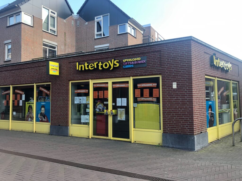 Intertoys verlaat winkelcentrum De Eglantier - indebuurt Apeldoorn