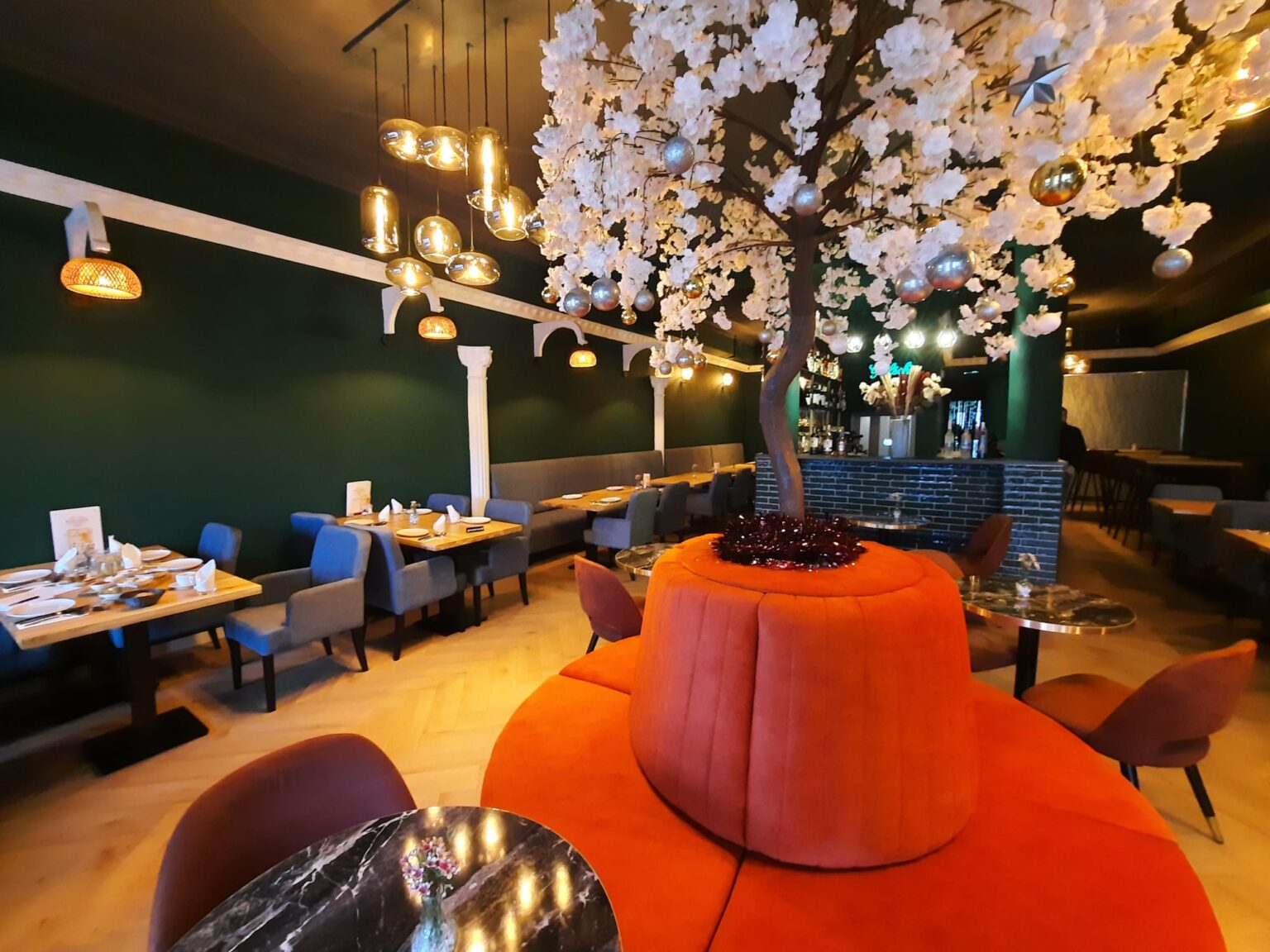 Elxan (39) opent Milado Marina: 'Ik geef een eigen draai aan ...