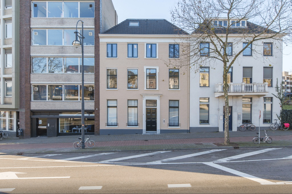 Geen grapje: er komt weer een appartementengebouw bij in Arnhem ...