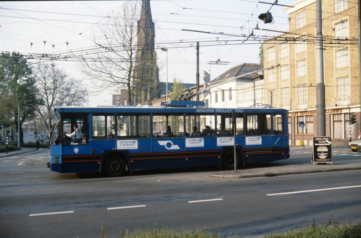 Toen in Arnhem: de Arnhemse trolleybussen door de jaren heen ...