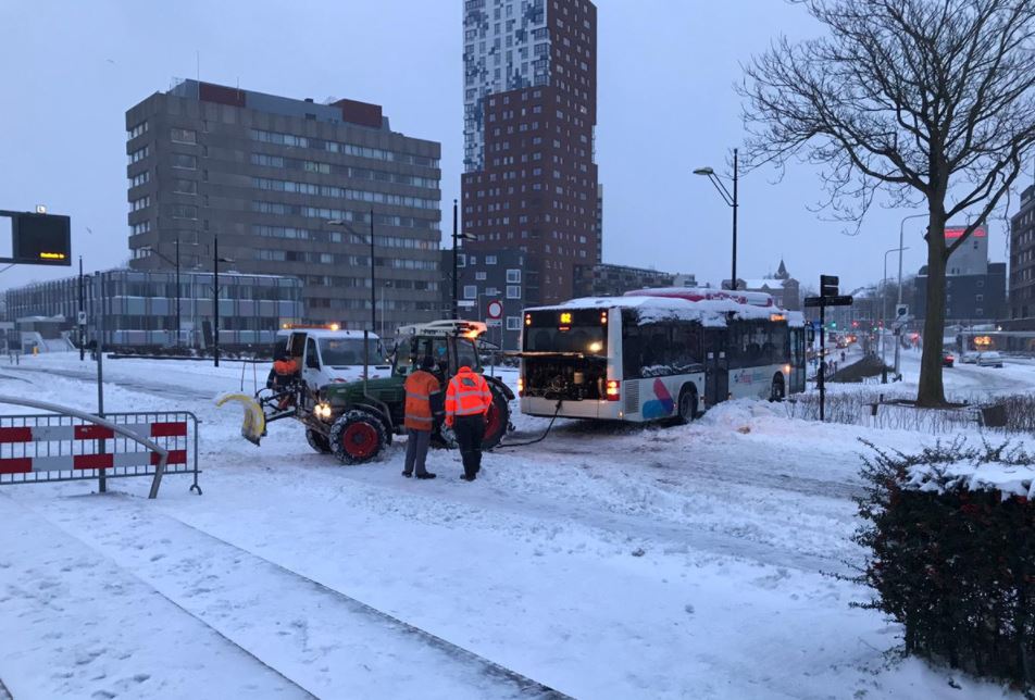 Extreme sneeuwval: dit is de status van de treinen en bussen in Arnhem