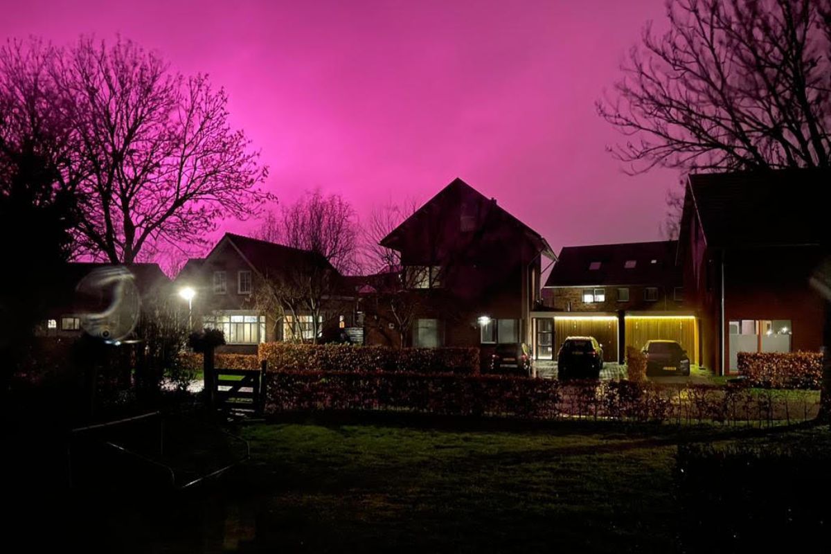 Gewonde bij botsing met auto’s nabij Arnhemse Blauwe Golven - Oozo.nl