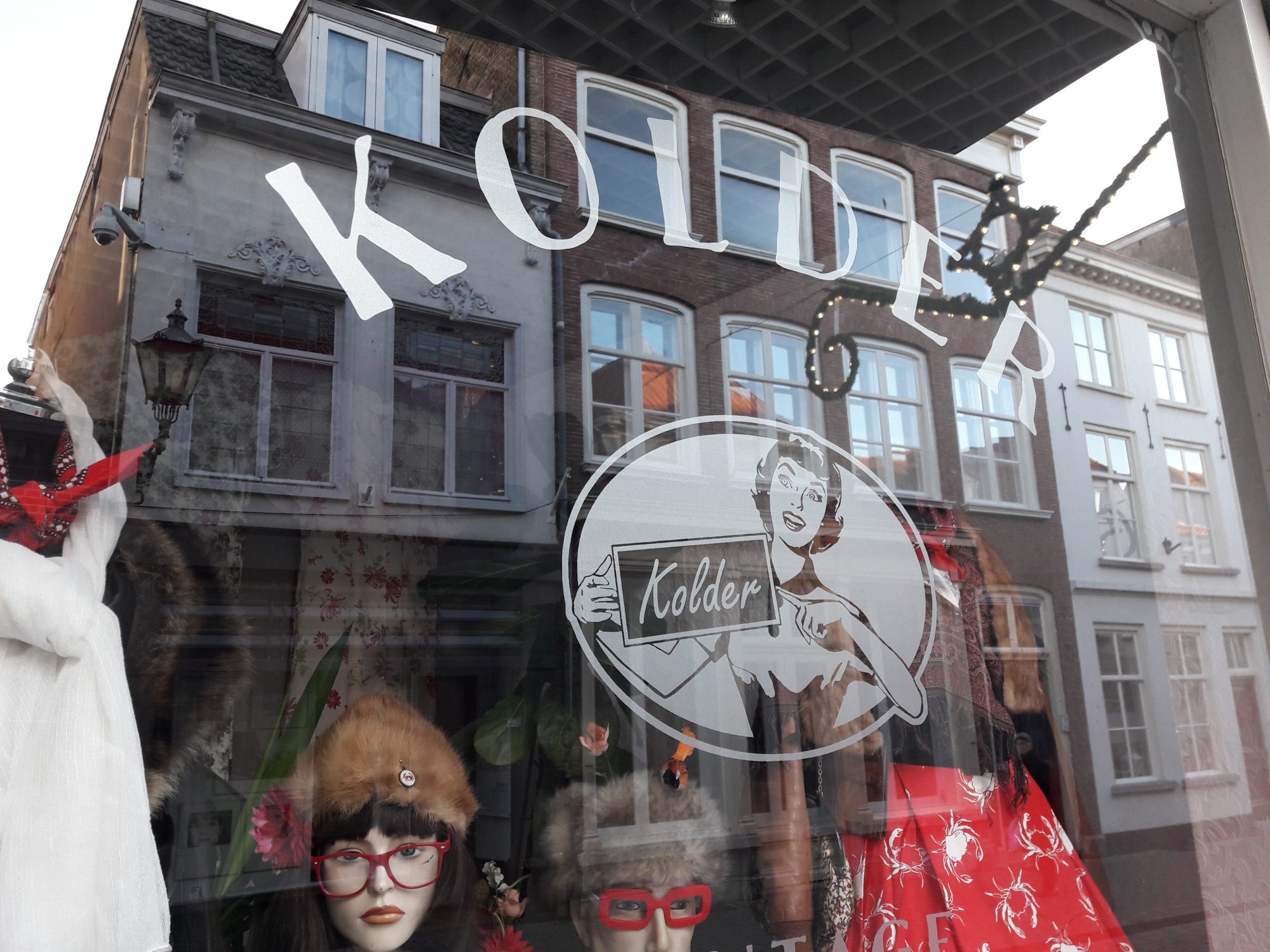 9 x verborgen vintage-schatten vind je hier - indebuurt Bergen op Zoom