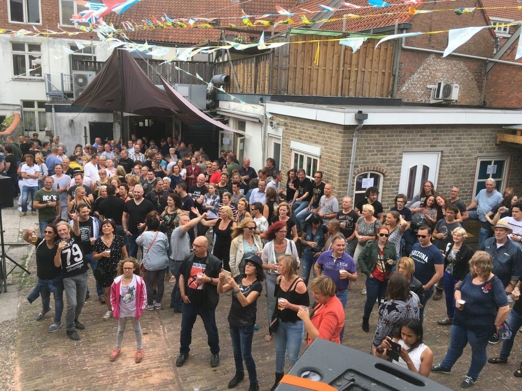 Café 't Slik houdt weer Live op ons Plein! - indebuurt Bergen op Zoom