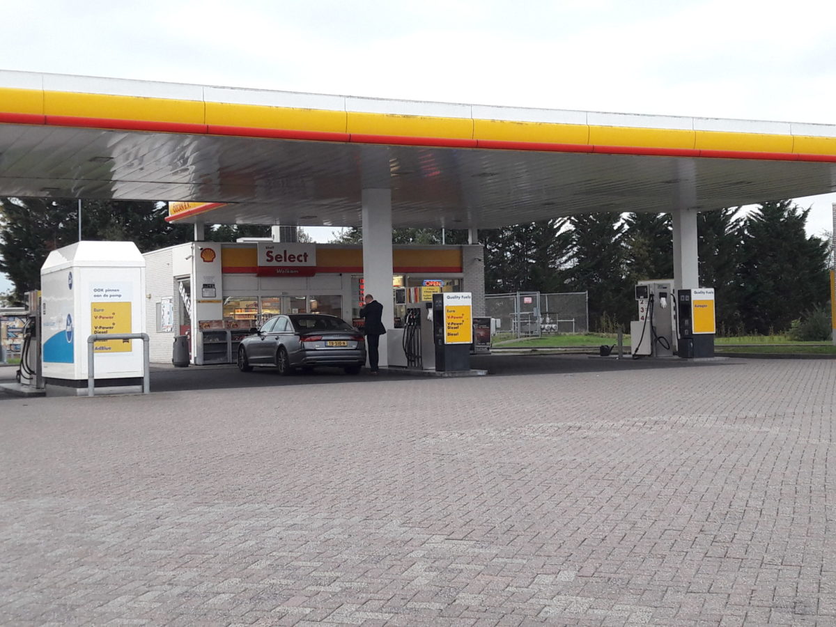 Hier tank je goedkoop in Bergen op Zoom - indebuurt Bergen op Zoom