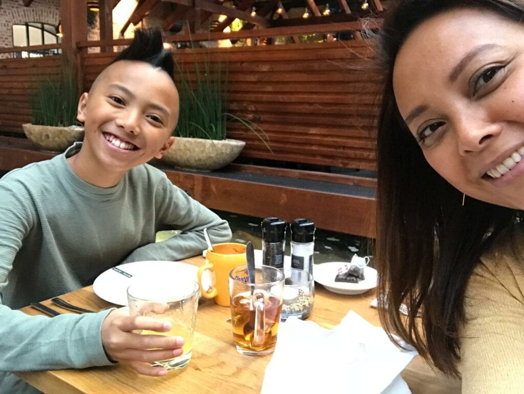 Dansles heeft het leven van Sharons zoon compleet veranderd - indebuurt ...