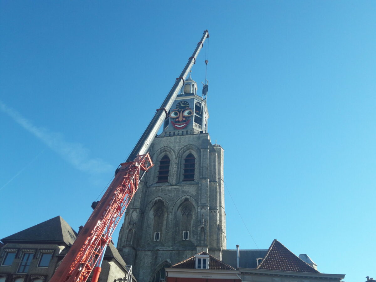 [VIDEO] De Peperbus krijgt weer een gezichtje! - indebuurt Bergen op Zoom