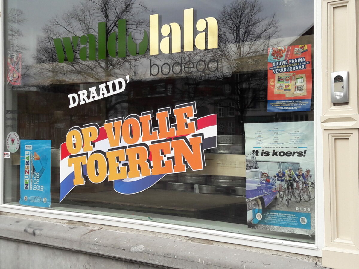 We zetten Koers langs deze echte vastenavendcafés - indebuurt Bergen op ...