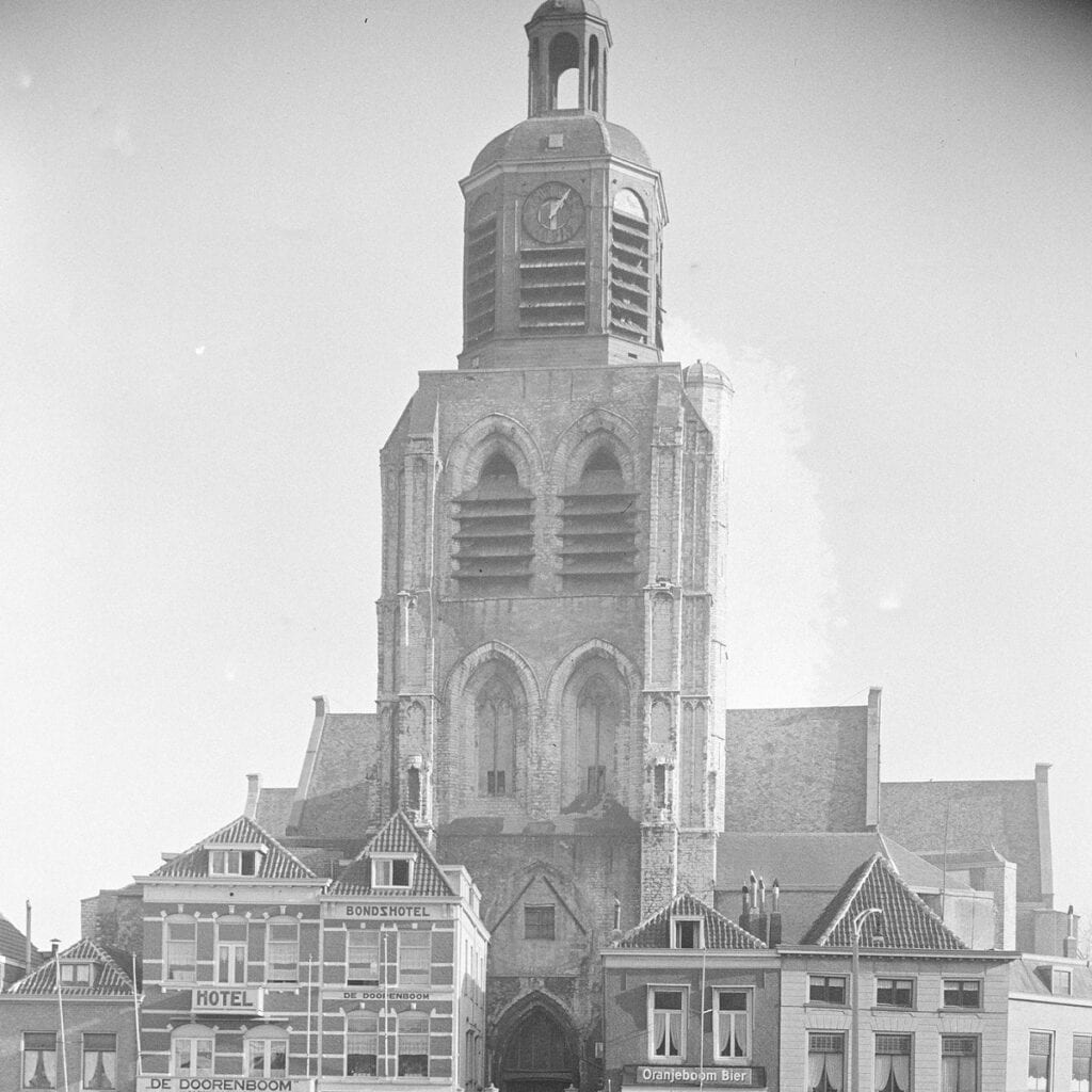 5 x de Peperbus door de jaren heen - indebuurt Bergen op Zoom