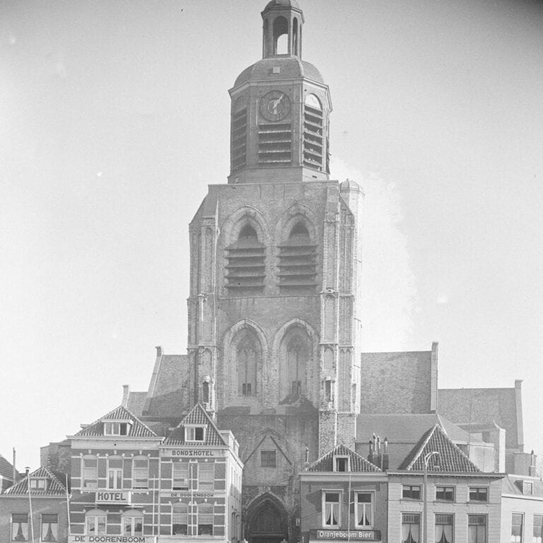 5 x de Peperbus door de jaren heen - indebuurt Bergen op Zoom