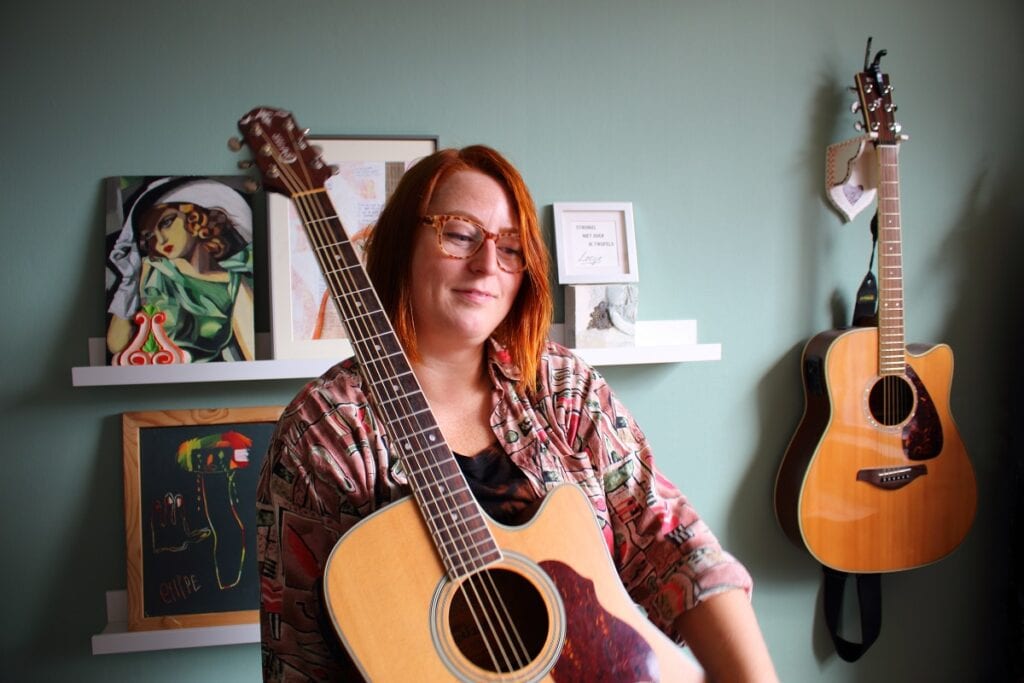 Elly maakt gelaagde muziek: 'Ik wil laten zien dat niemand alleen is'