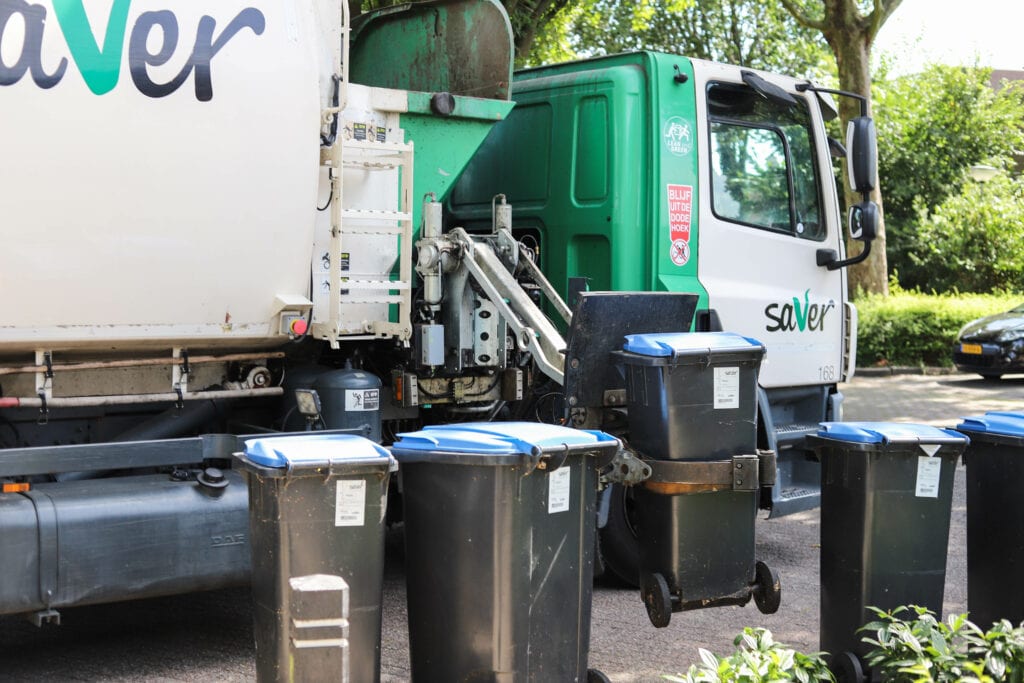 Saver haalt vanwege gladheid geen vuilnis op | indebuurt Bergen op Zoom